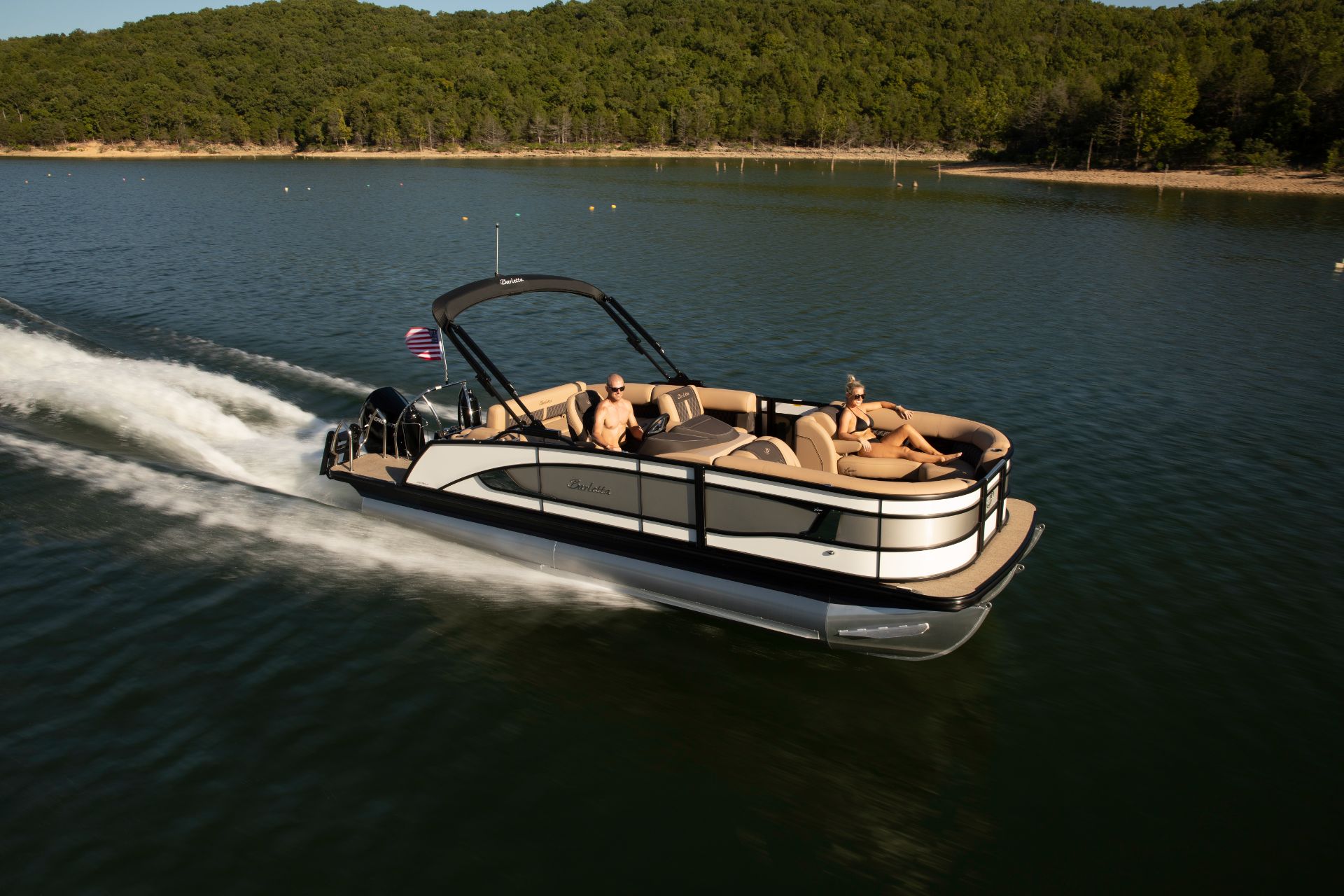 Lusso Ultra Lounge Floorplans & Specs | Barletta Pontoon Boats